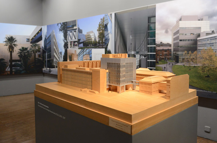 Exposición “Rafael Moneo. Obra Internacional” (Zaragoza) | cajón (de ...